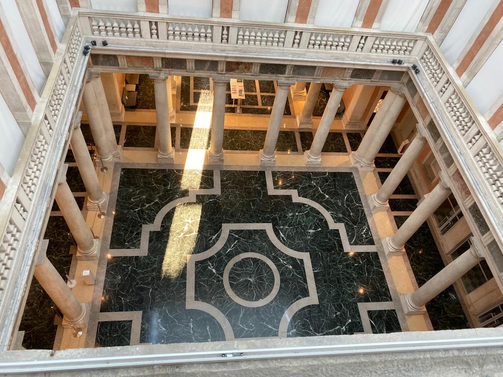 PALAZZO GRASSI - Guide Turistiche Venezia