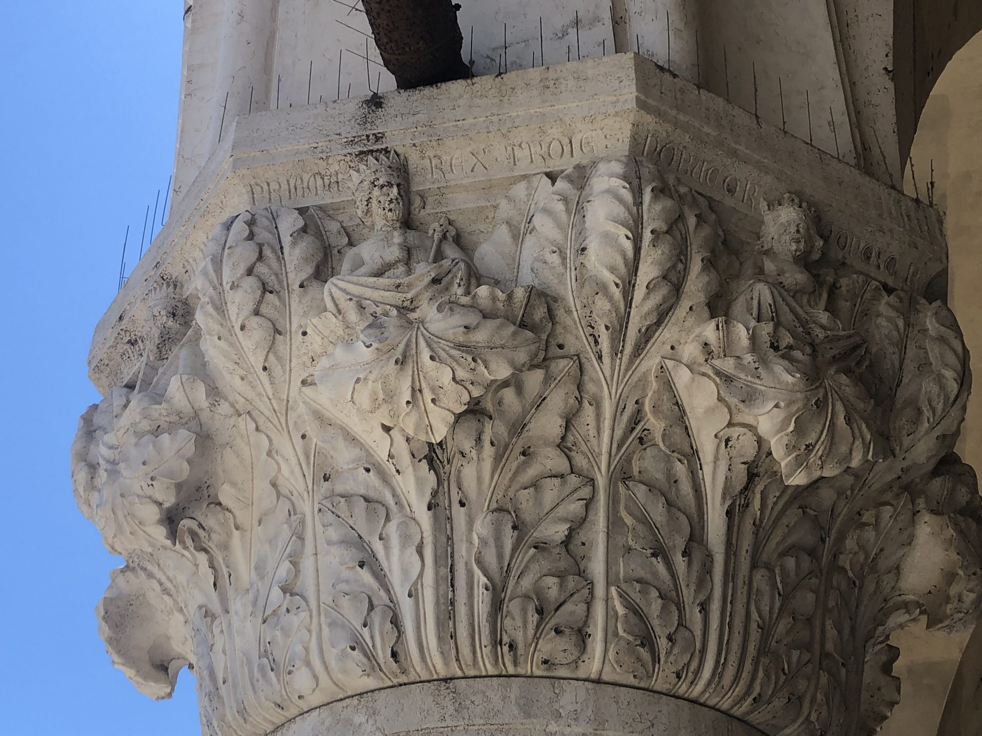 I capitelli di Palazzo Ducale: racconti sulla pietra - Guide Turistiche ...