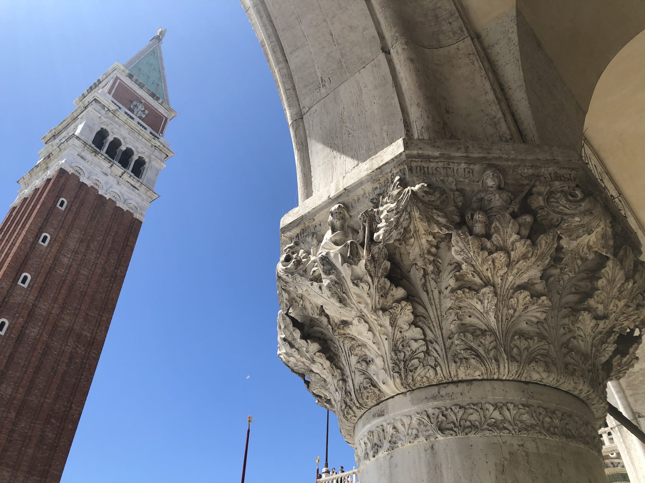 I capitelli di Palazzo Ducale: racconti sulla pietra - Guide Turistiche ...